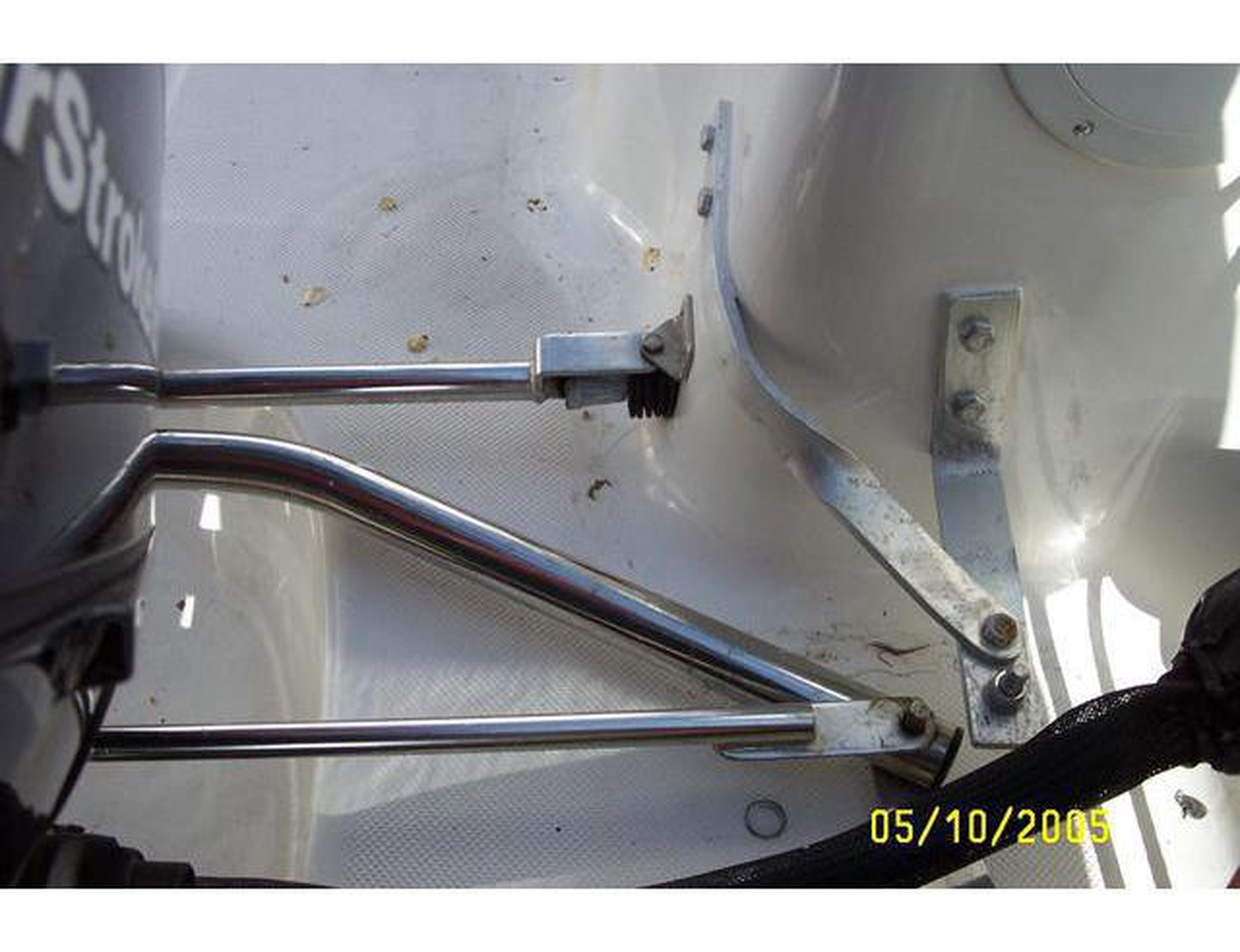 Engine Stabilizer for sailing - Macgregor Mods