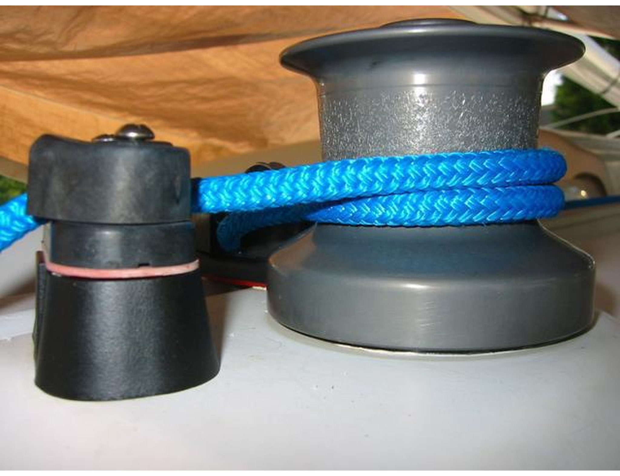 Foresail Sheet Winch Cam Cleat Risers - Macgregor Mods